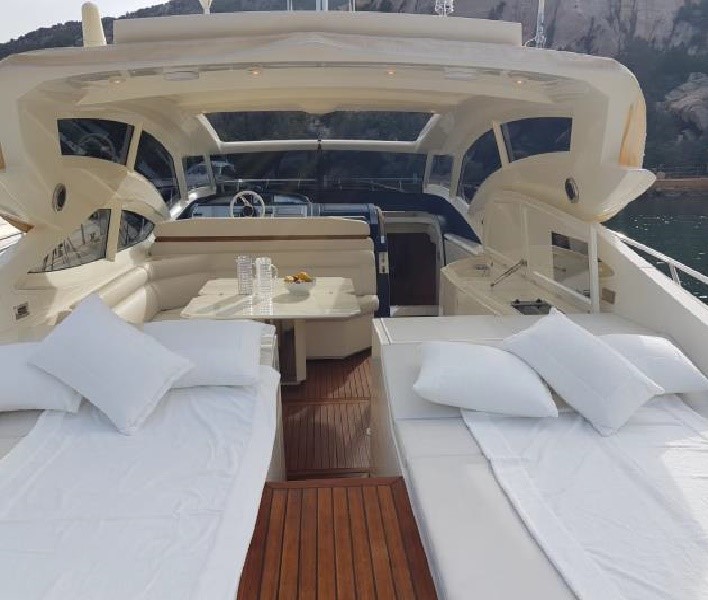 SARNICO 60 | Charter | Sea World Services